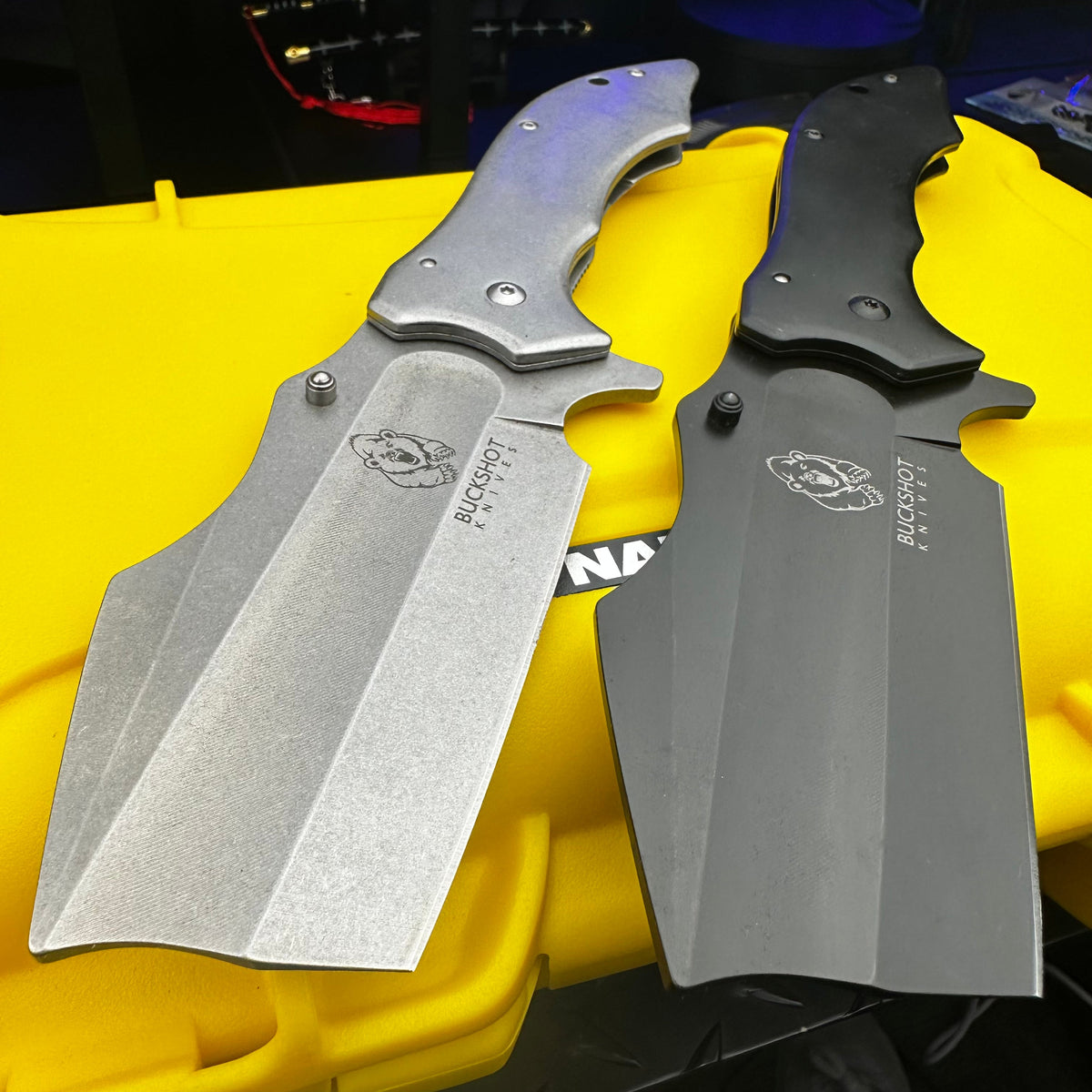 Paddle Mega Cleaver Folding Knives | Blade City