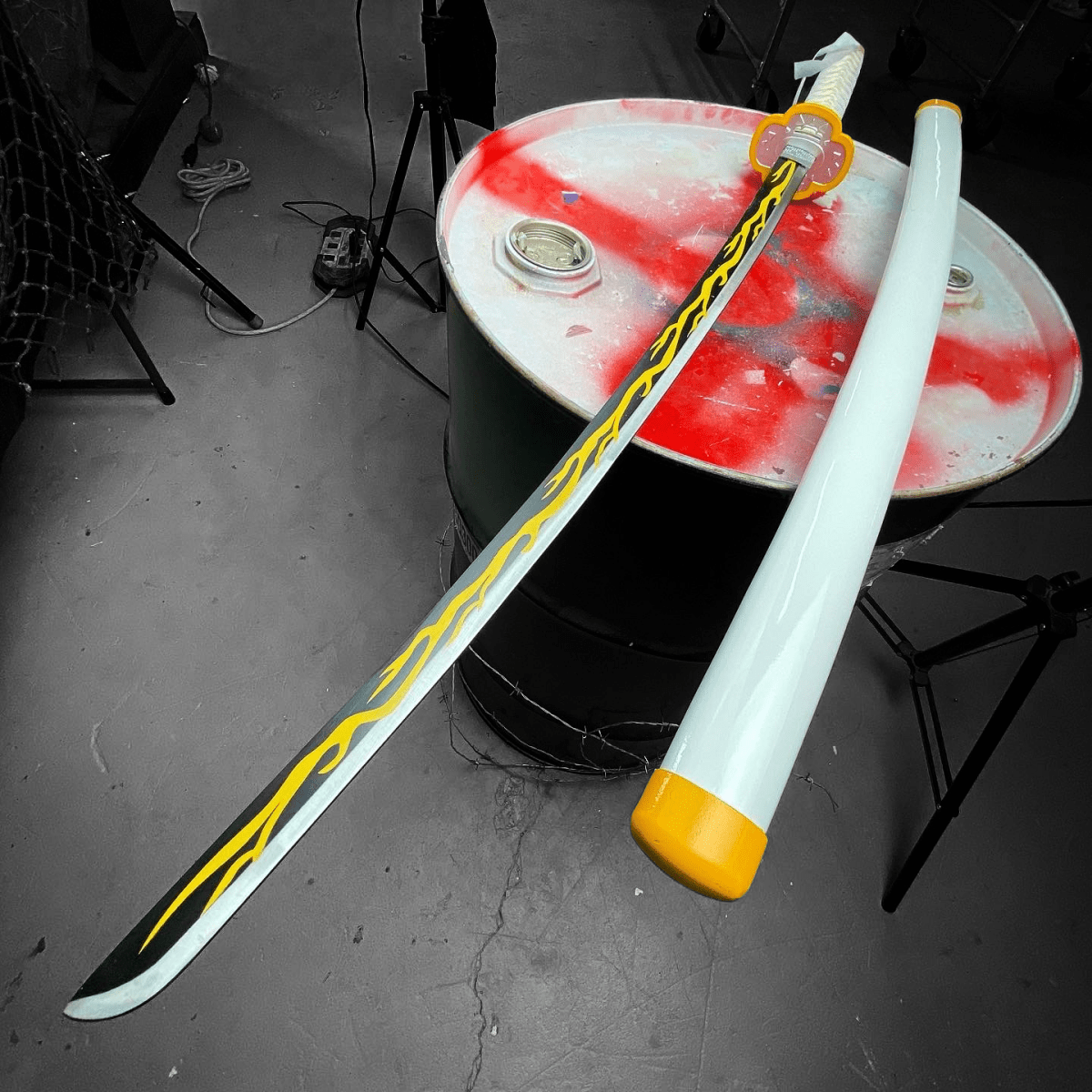 Battle Ready Zenitsu Agatsuma's Yellow Nichirin Katana (METAL) | Blade City