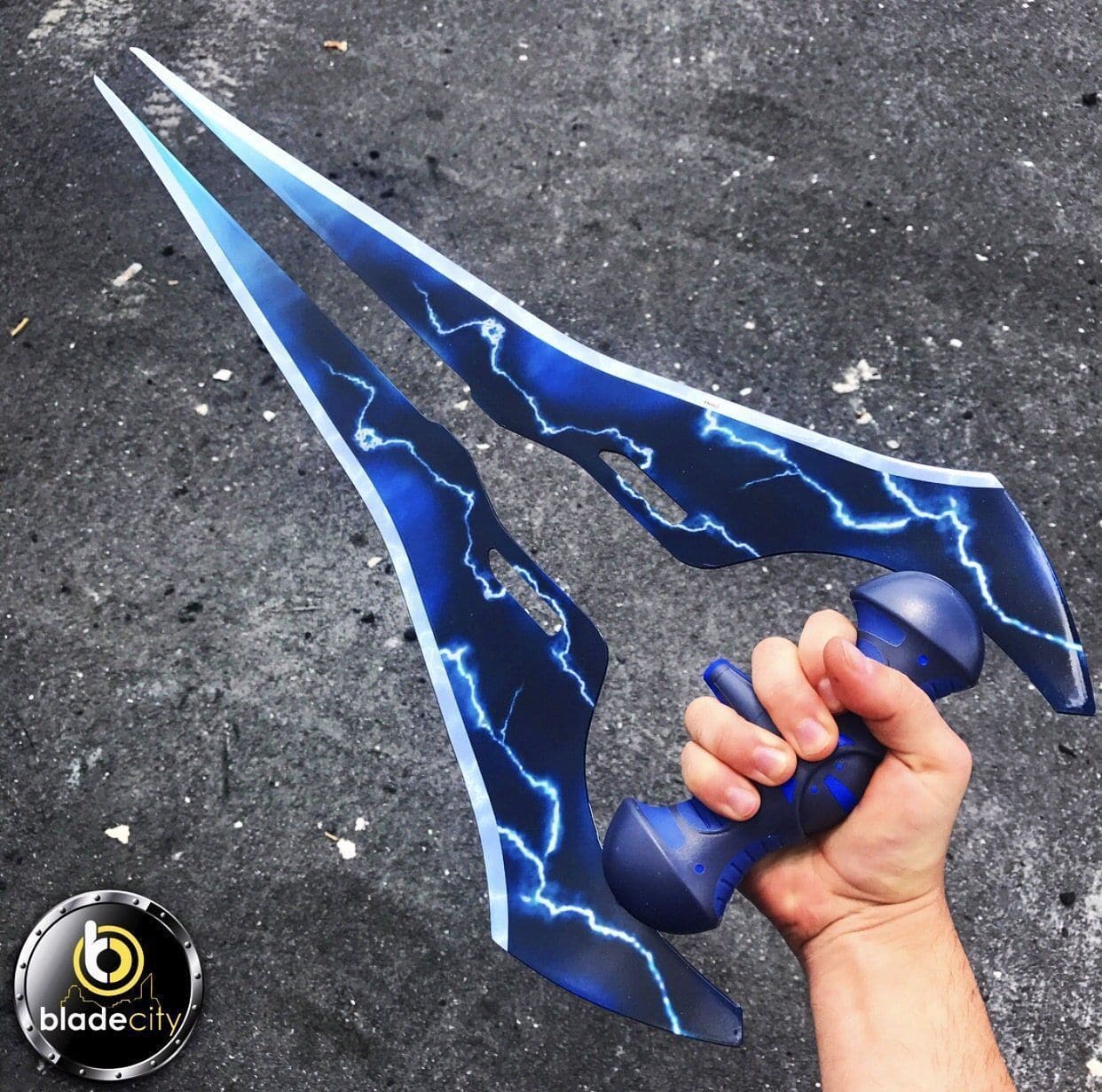 Halo 4 Blue Lightning Sword | Blade City - Perfect for Halo Fans