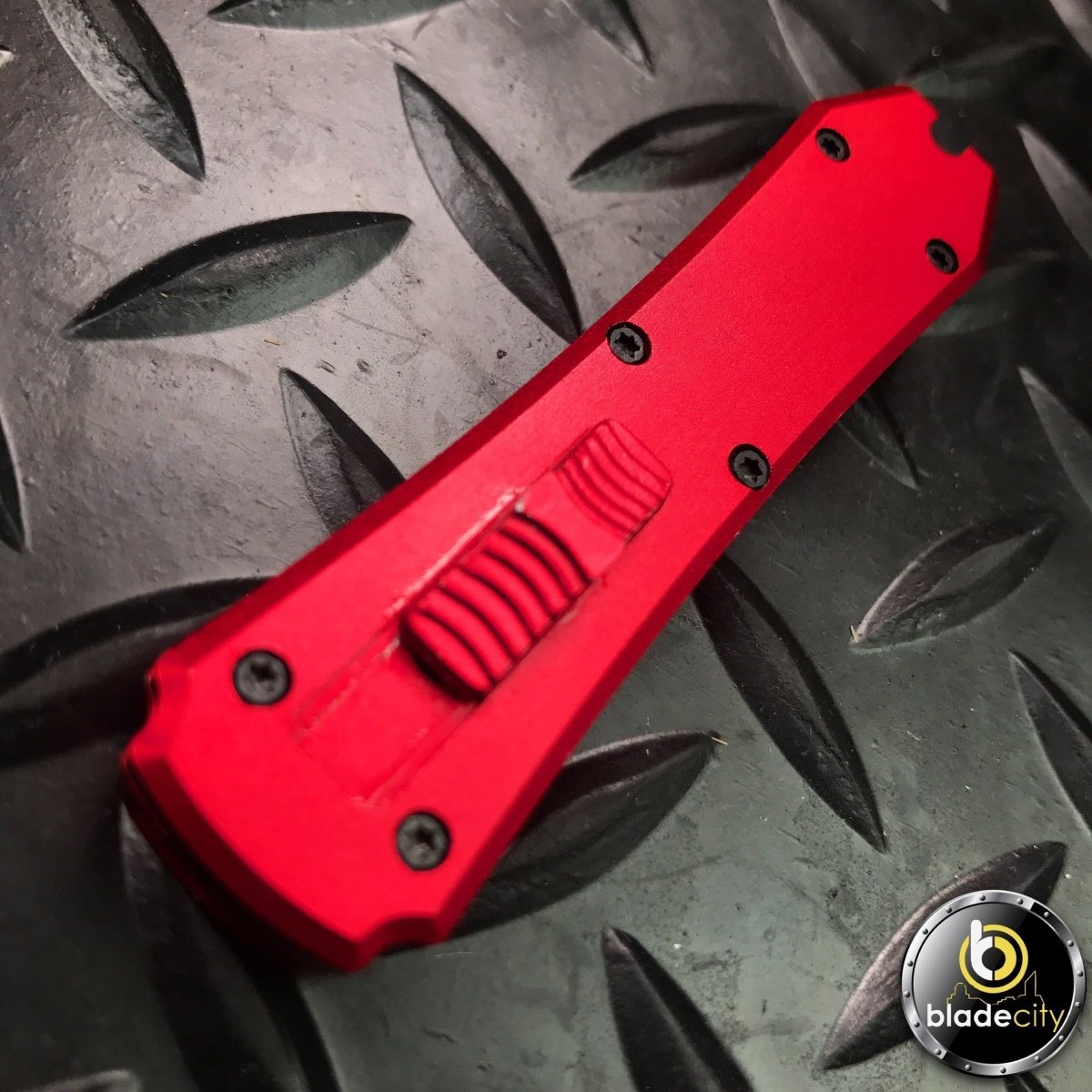 Red Wasp Micro OTF Knife | Blade City - Starting at $19.95