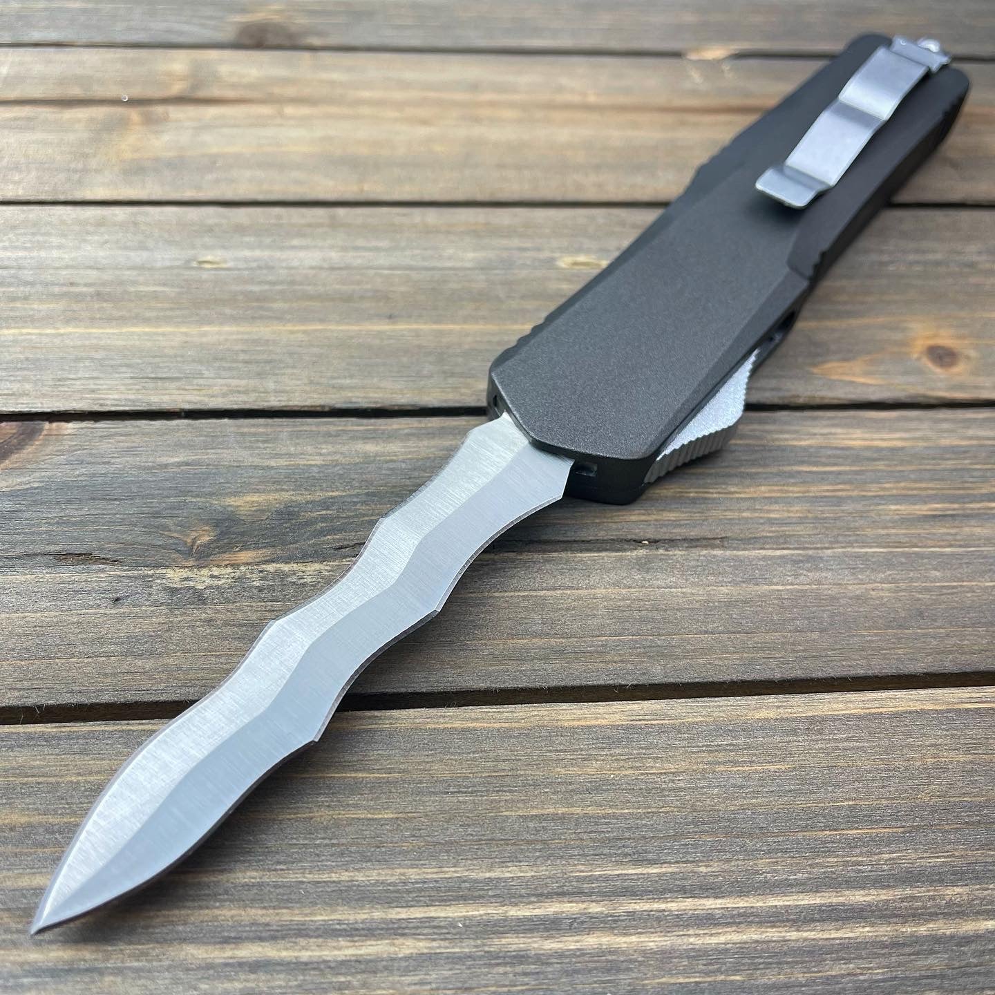 Serpent Tongue Kriss Blade OTF Knives | Blade City