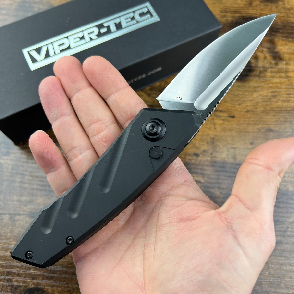 VT Initiate 1 Automatic D2 Switchblade Knife | Blade City